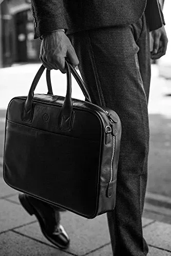 Briefcases and handbags for Lawyers, masters of elegance...